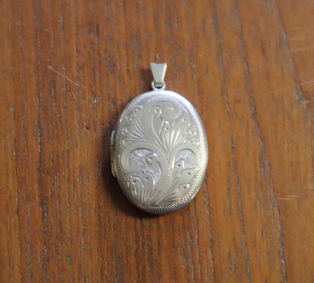 1904 Large Sterling Silver Locket Pendant Hallmarked 1904 Birmingham ...