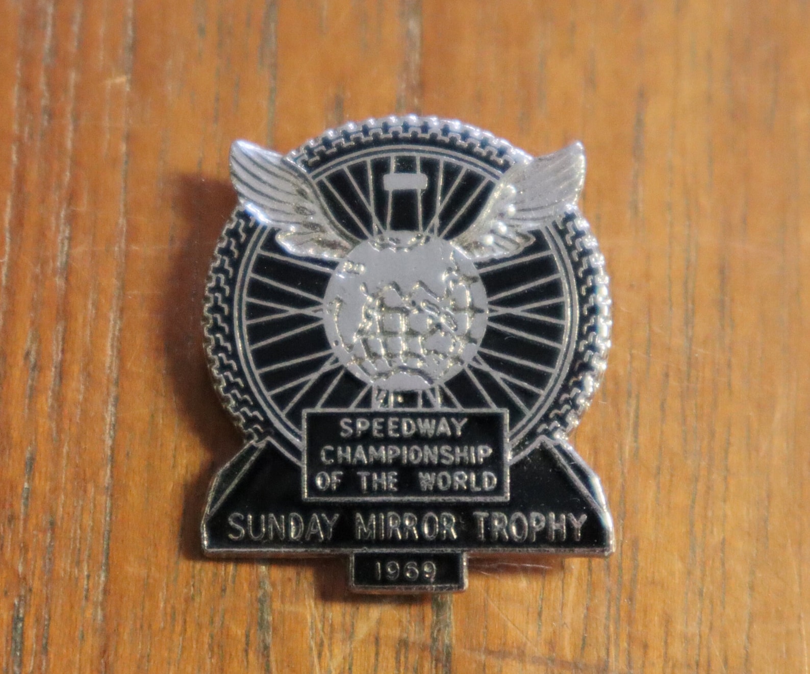 1960's Speedway Badges Inc 1969 World Championship - B.edwards Ipswich ...