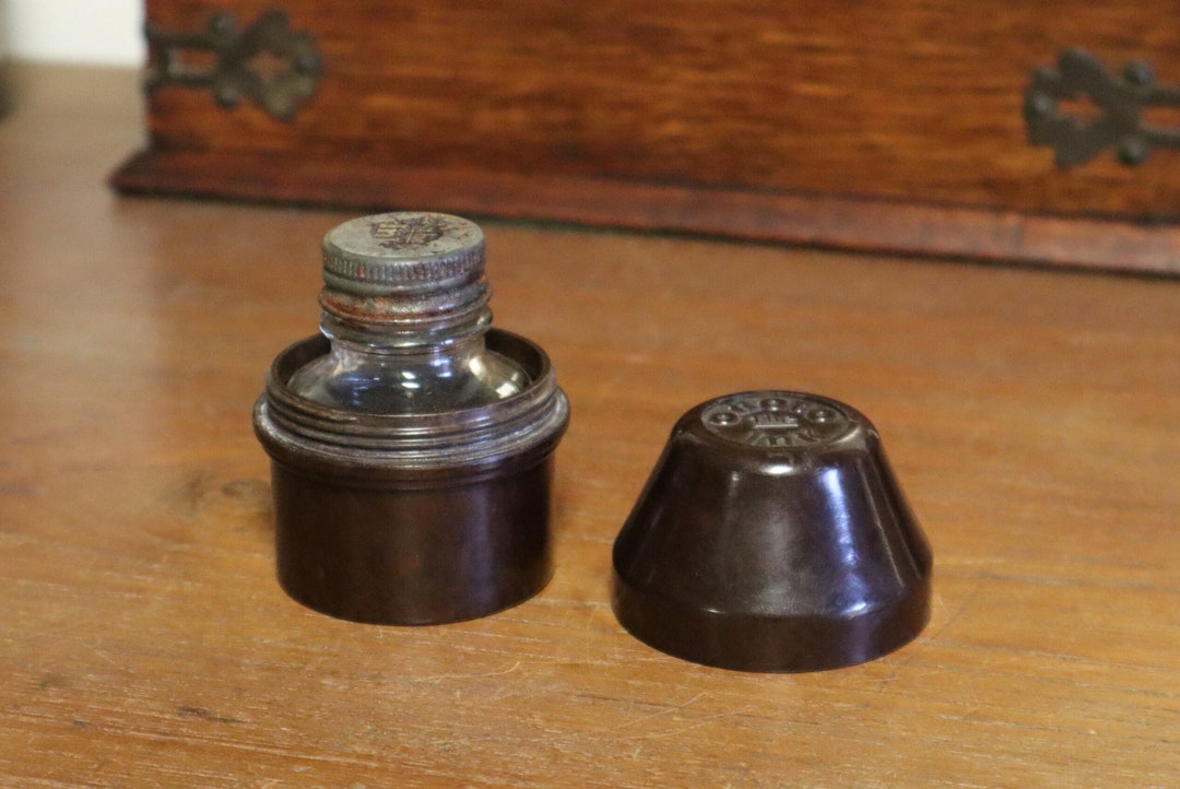 1940's Bakelite onoto the Ink Ink Bottle and Case ONOTO Bakelite ...
