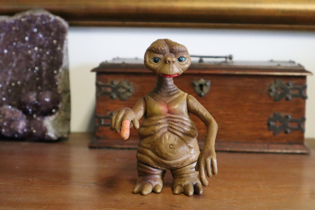 1980's E.T the Extra Terrestrial Light-up Figure by ROC Toys of Taiwan ...
