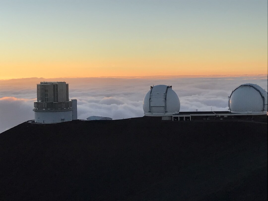 Mauna Kea - 14,000 Feet Above Sea Level - Observatory on Hawaii Island ...