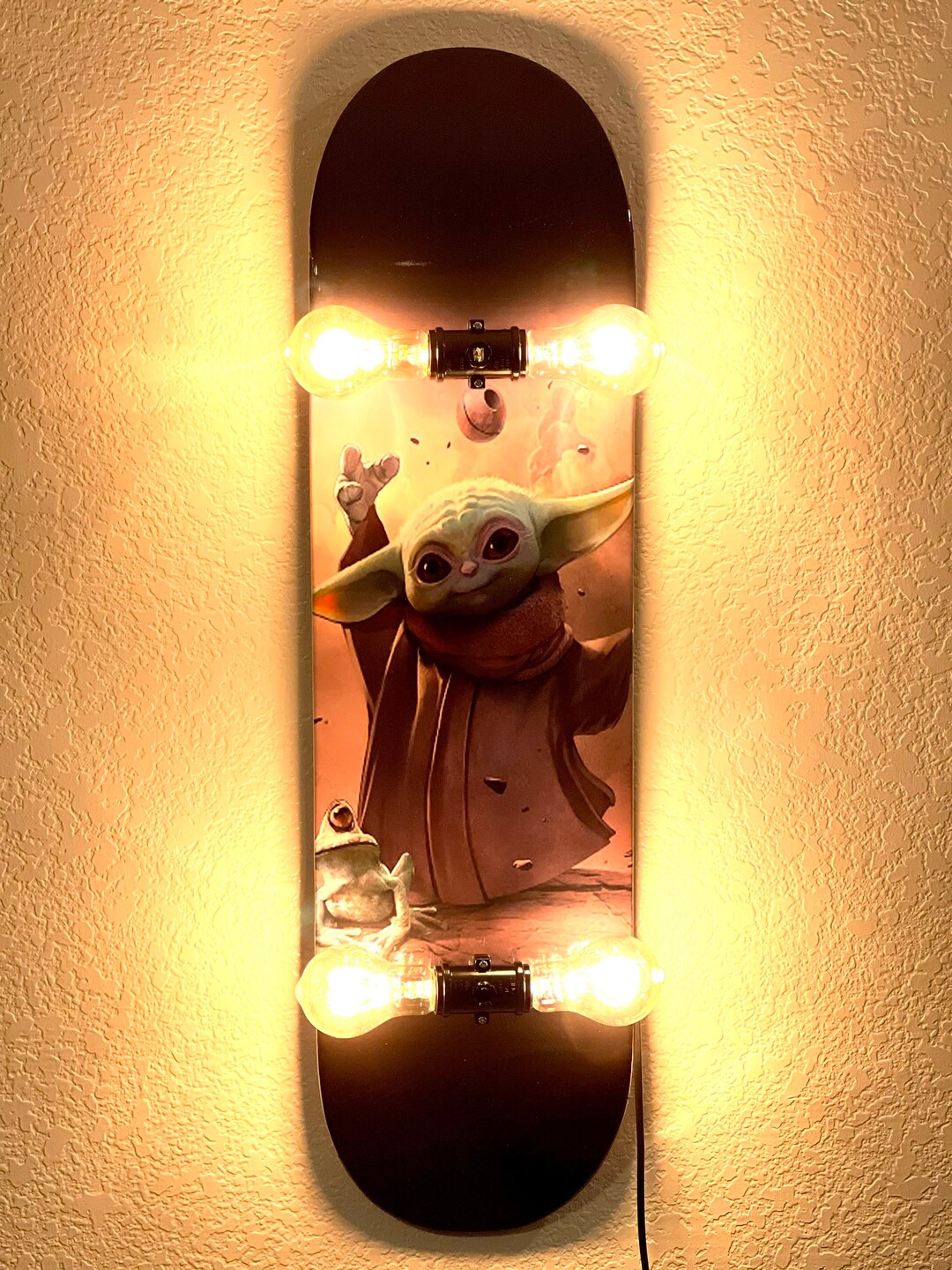 Baby Yoda grogu Skateboard Lamp - Etsy