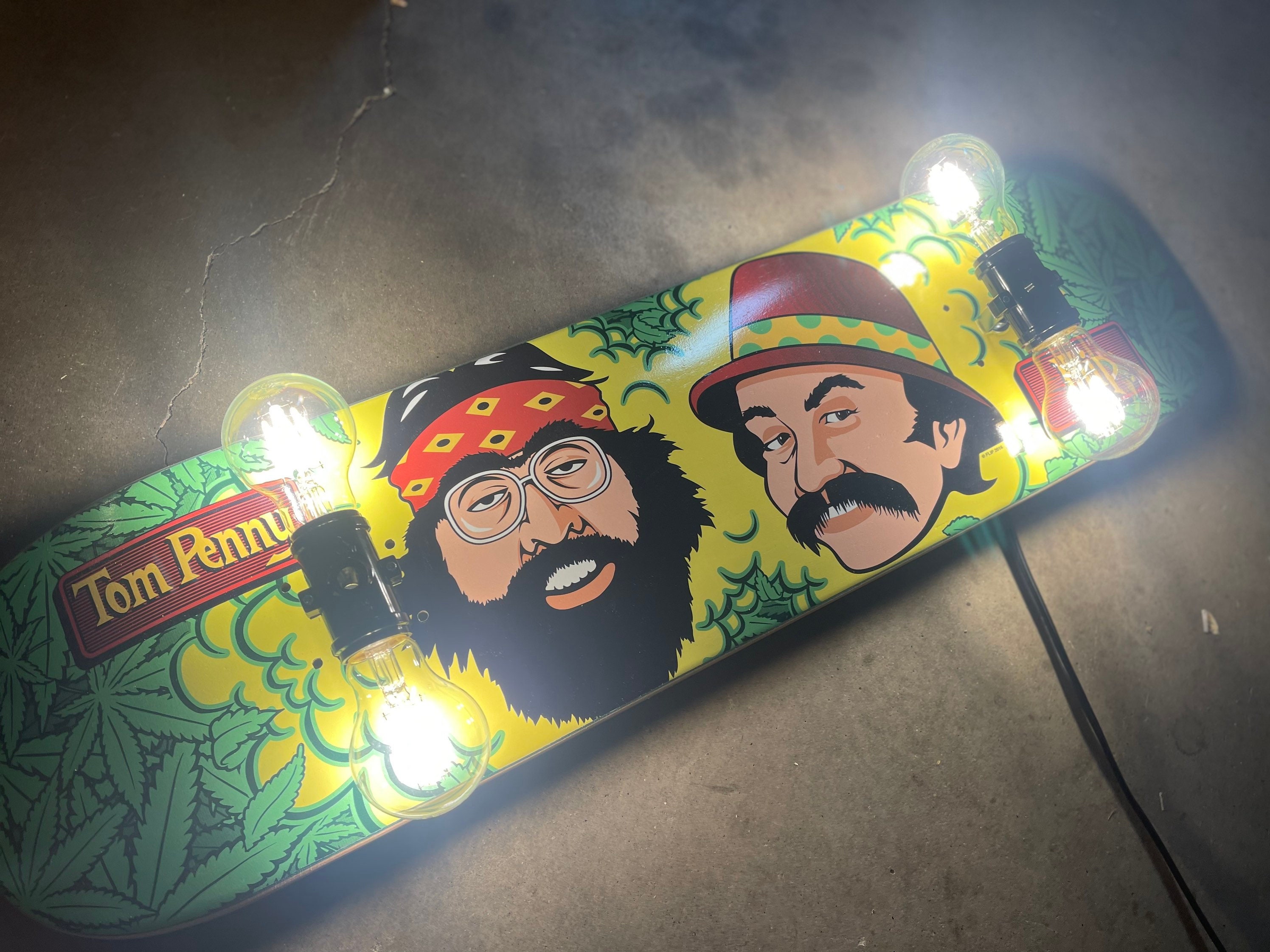 Cheech & Chong Flip Skateboard Lamp - Etsy Cheech & Chong Flip Skateboard Lamp - Etsy
