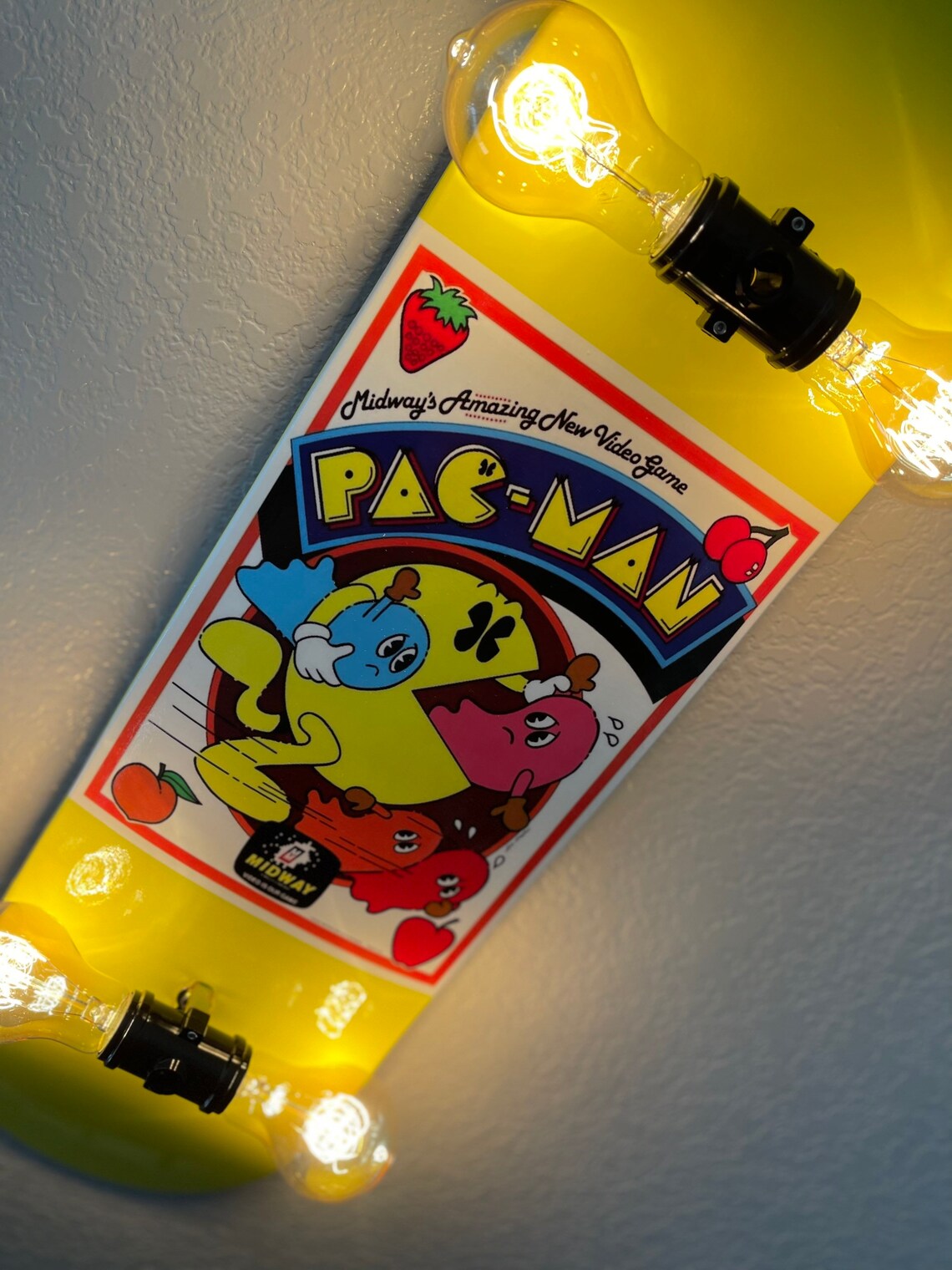 Pac-man Skateboard Lamp - Etsy
