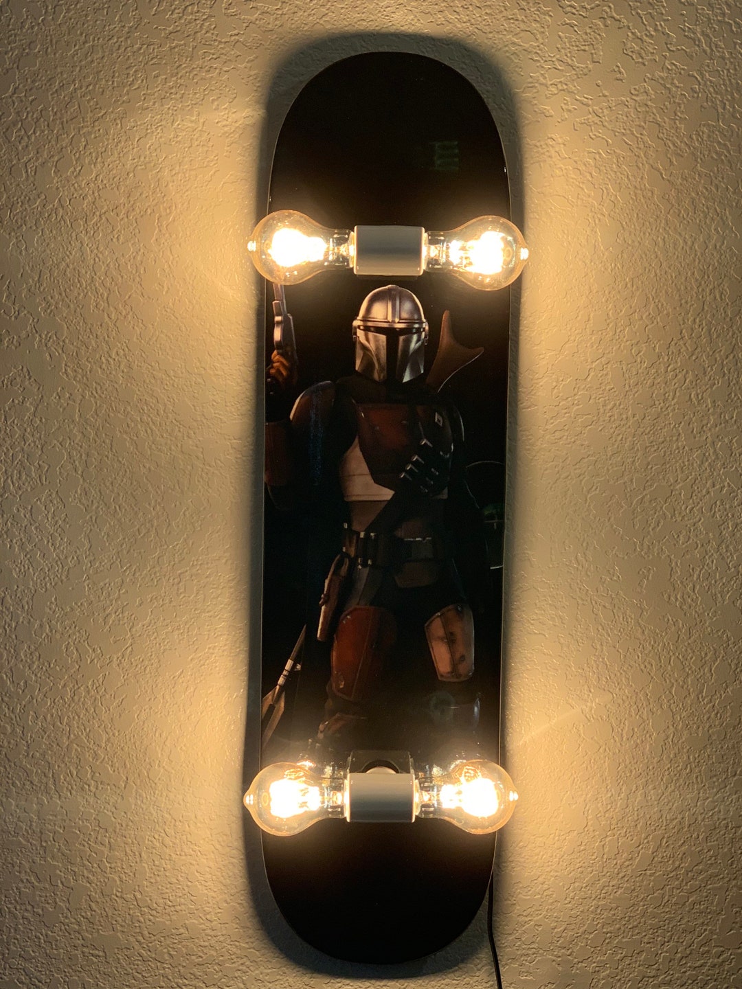 Mandalorian Skateboard Lamp - Etsy