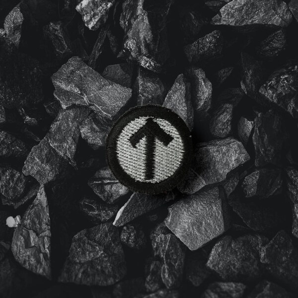 Rune Symbol Tiwaz - Etsy