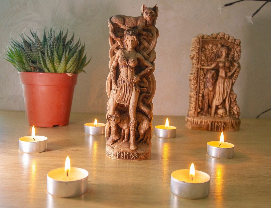 Freyja, Freya Statue, Freyja Statue Freya Wood Carving Norse Goddess ...