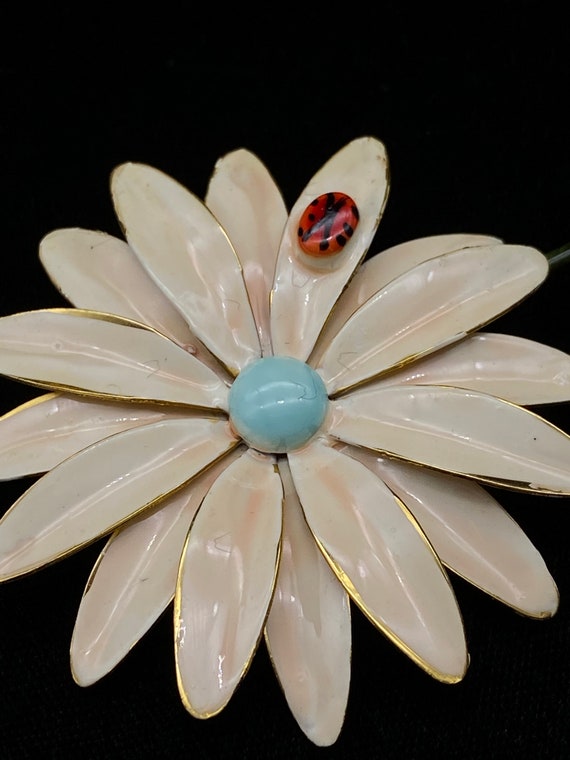 vintage daisy ladybug brooch - Gem