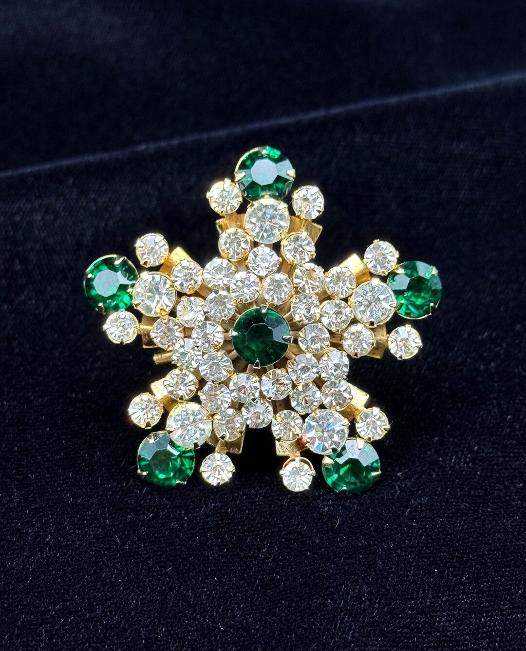 Kandell & Marcus N.Y. Emerald and Clear Rhinestone Star-shaped Brooch ...