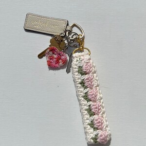 Crochet Tulip Keychain: Handmade Cotton Floral Keyring - Etsy