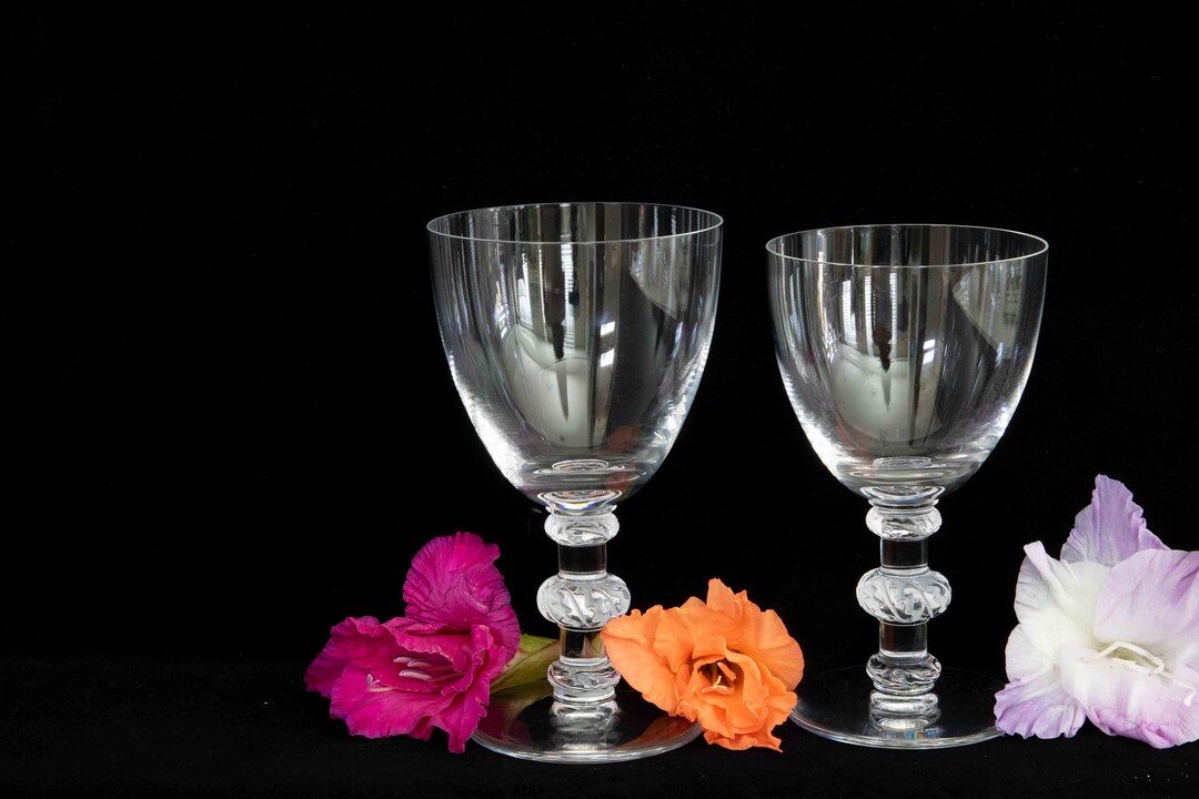 Signed Lalique Saint Hubert French Crystal Wine Glass Elegant Luxury ...