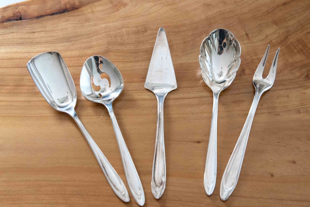 5 Pc. Vintage Meridian "first Lady" Pattern Silverplate Hors D'oeuvre ...