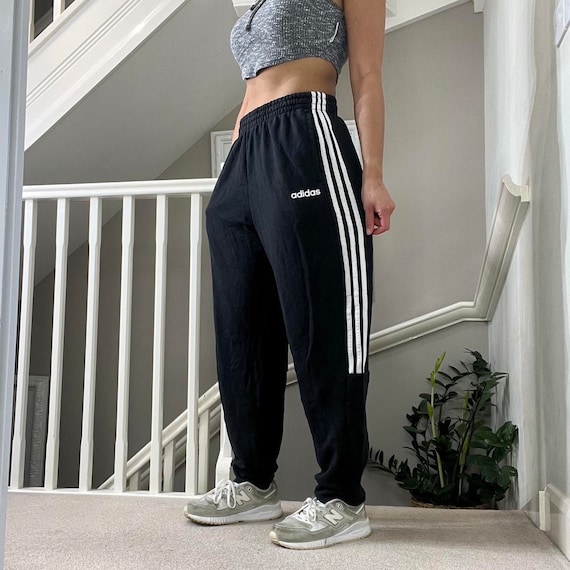 Adidas Loose Fit Wide Leg Cotton Lined Tracksuit Bottom Adidas Loose Fit Wide Leg Cotton Lined Tracksuit Bottom