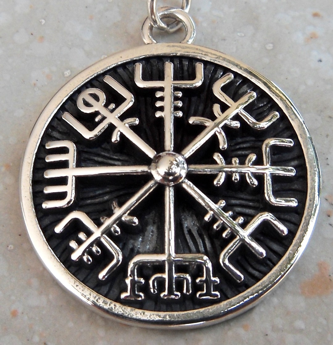Vegvisir Rune Viking Compass Barbarian Gladiator Medieval Odin God ...
