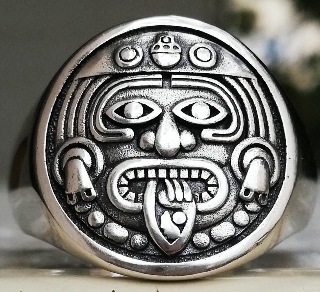 Aztec Calendar Stone Pectoral Medallion Antique, Aztec Sun God Tonatiuh ...