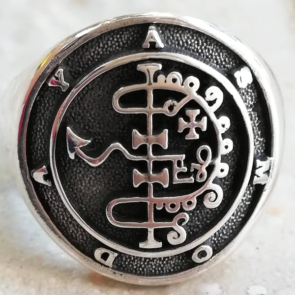 Asmodeus Ring - Etsy