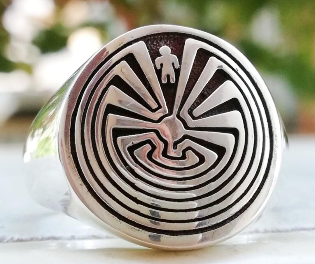 Labyrinth, Amulet Maze Jewelry Lucky Protection Symbol of Life’s ...
