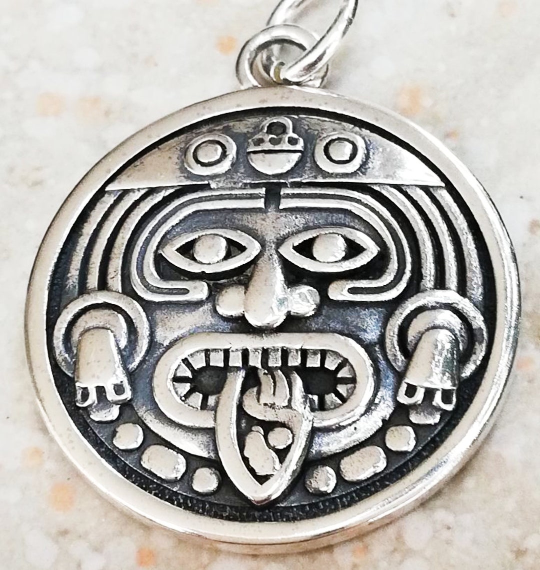Aztec Calendar Stone Pectoral Medallion Antique, Aztec Sun God Tonatiuh ...
