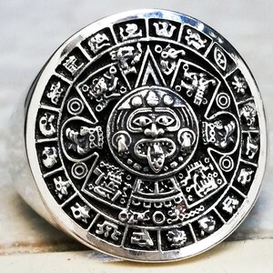 Aztec Calendar Stone Pectoral Medallion Antique, Aztec Sun God Tonatiuh ...
