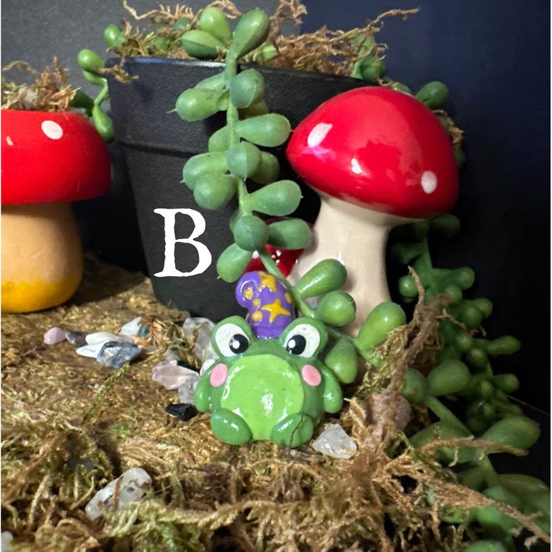 Wizard Frog Mini Desk Buddy • Handmade Polymer Clay Frog Figurine ...