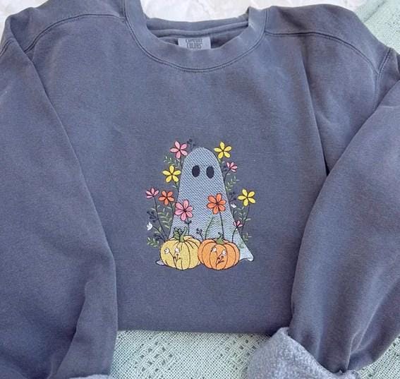 Floral Ghost With Pumpkin Embroidery Design, Spooky Floral Ghost ...