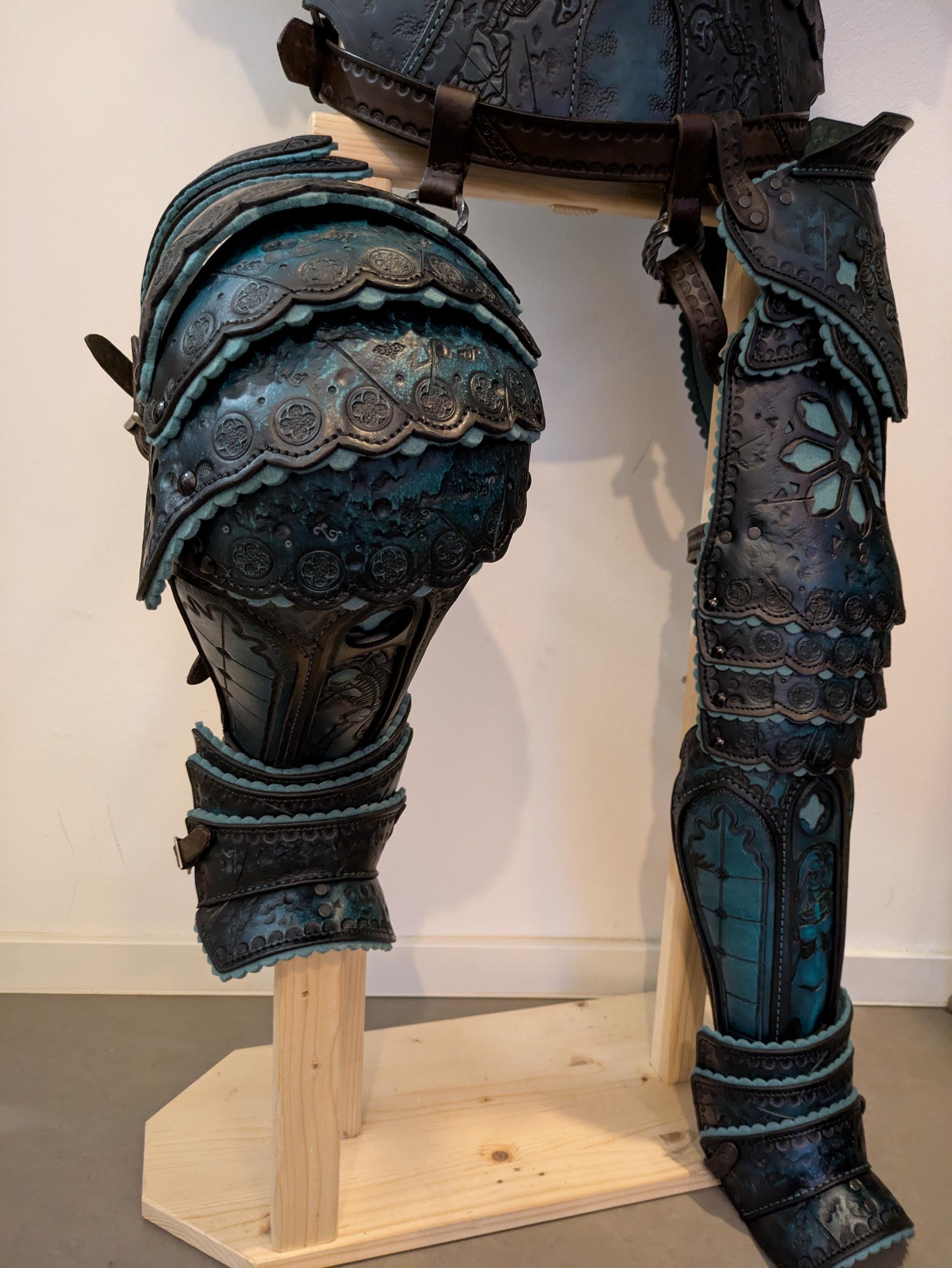 Digital Leather Gothic Leg Armor PATTERN - Cathedral Set - Etsy