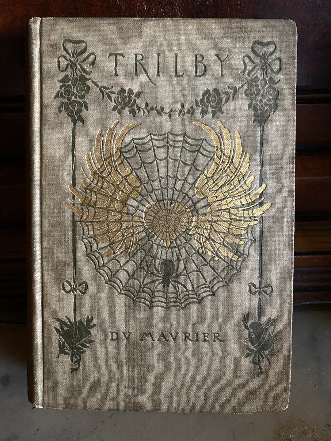 Trilby by George Du Maurier -- 1895 Edition of Classic Novel -- Novel ...