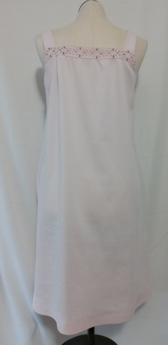Vintage pale pink sleeveless house dress - Gem