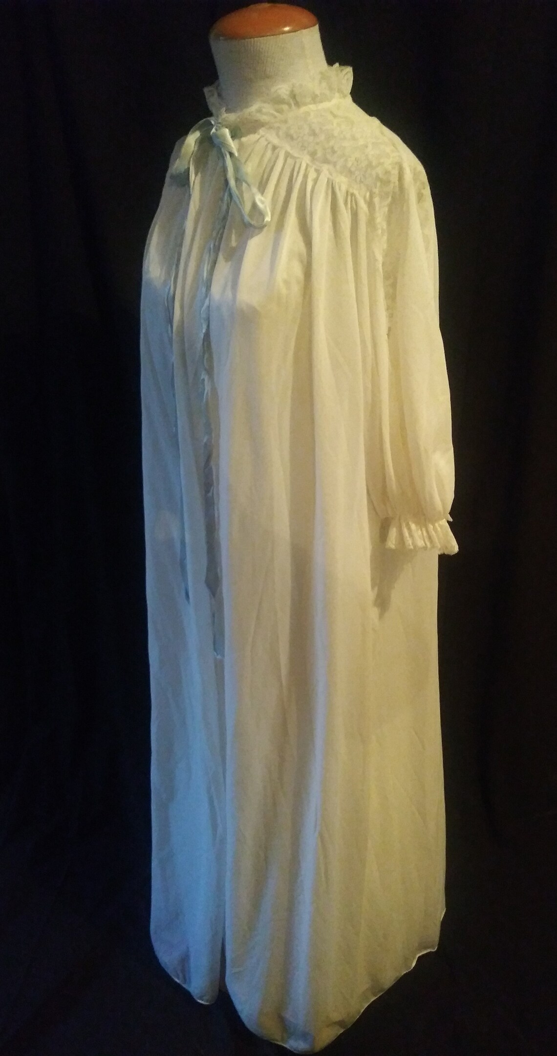 Vintage White Peignoir Set With Ribbon - Etsy