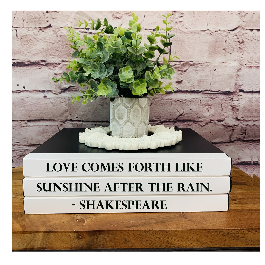 Custom Shakespeare Quote Book Stack: Minimalist Bookcase Décor - Etsy