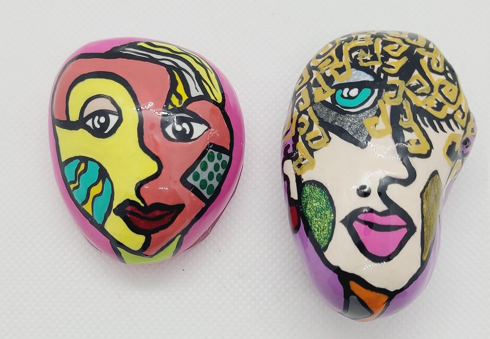 Art & Collectibles Hello beautiful abstract faces painted on rock ...