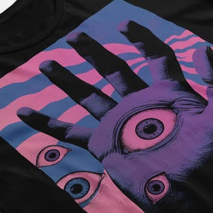 Weirdcore Eyeball Hand T-shirt Psychedelic Trippy Clothing Aesthetic ...