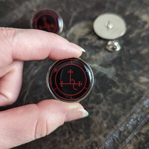 LILITH SIGIL : Enamel Pin Occult Pin Dark Mother Divine - Etsy