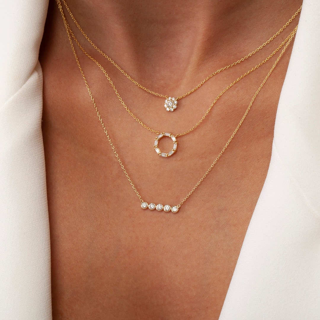 Baguette diamond circle pendant store