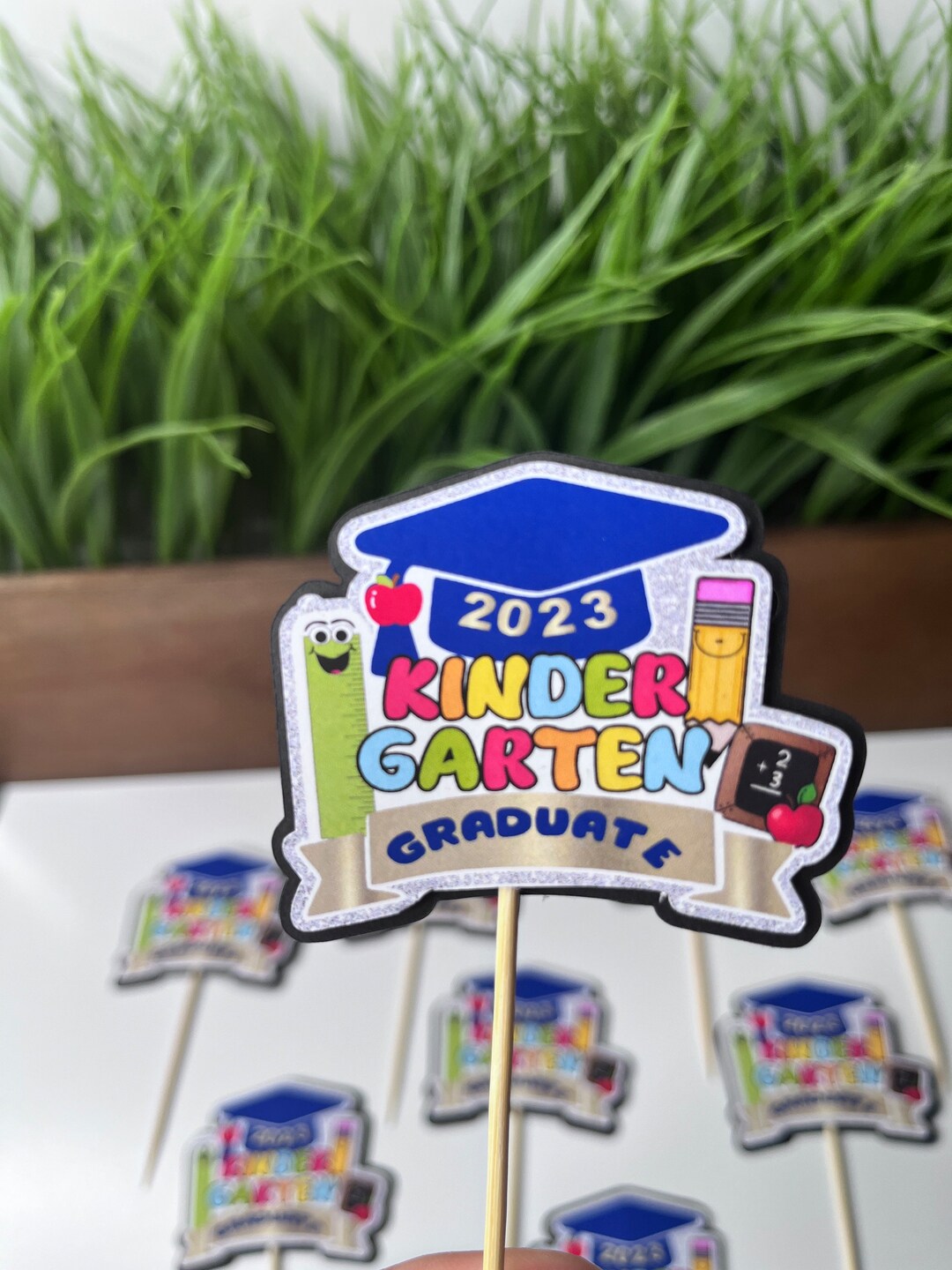 Kindergarten Graduation Cupcake Toppers, Kindergarten Graduation Party ...