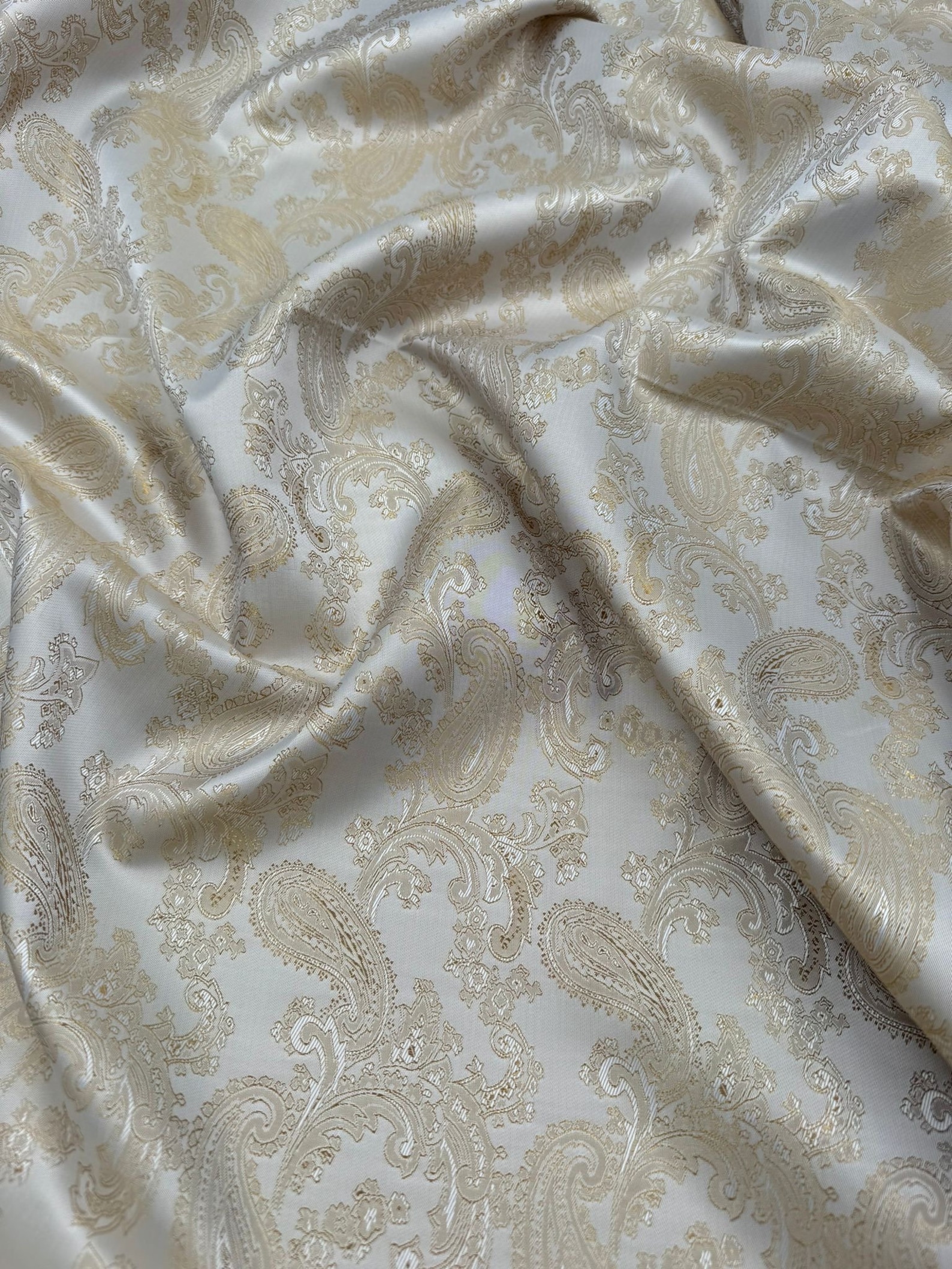 1 Meter Ivory/gold Paisley Soft Jacquard Lining Metallic Sheen Fabric ...