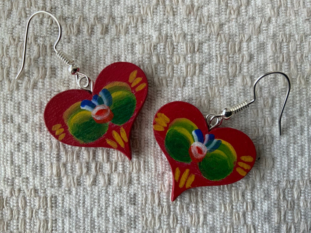 Norwegian Rosemaling Heart Earrings - Red - Etsy