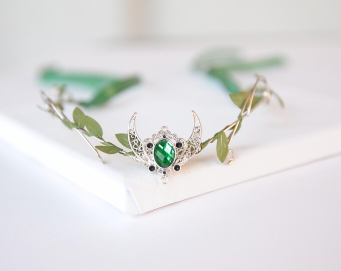 Silver Minimalist Tiara With Crescent Moon & Glass Emerald – Magical ...