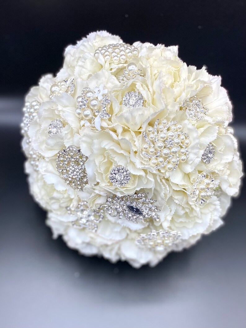 LOVE IS PURE. Elegant Real Touch Pure Ivory Carnation Bouquet With ...