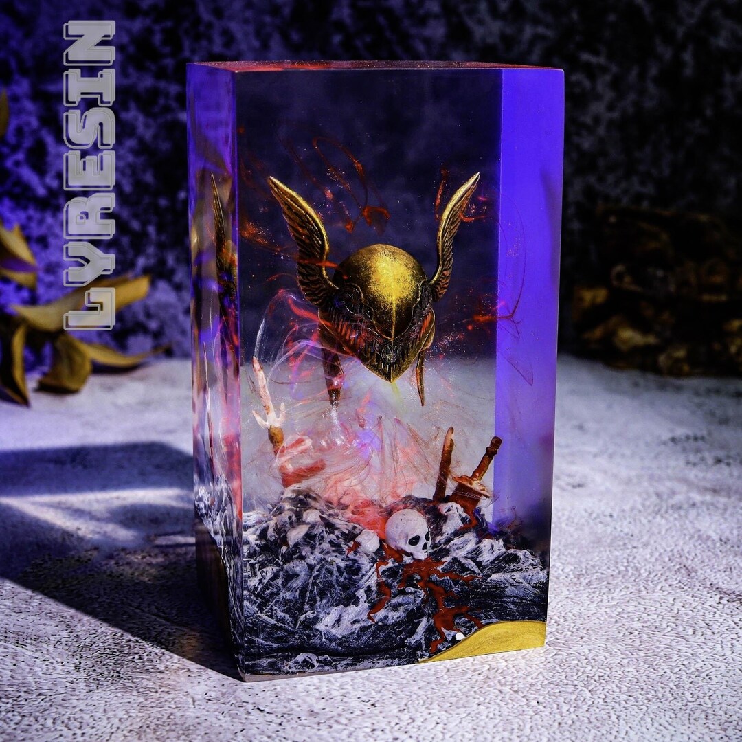 Male.nia Helmet Epoxy Lamp Elde.n Ring Night Lamp, Resting Place in DA ...