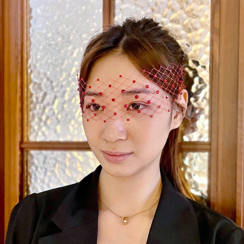 Red Crystal Face Veil: Vintage Hollywood Party, Masquerade Ball ...