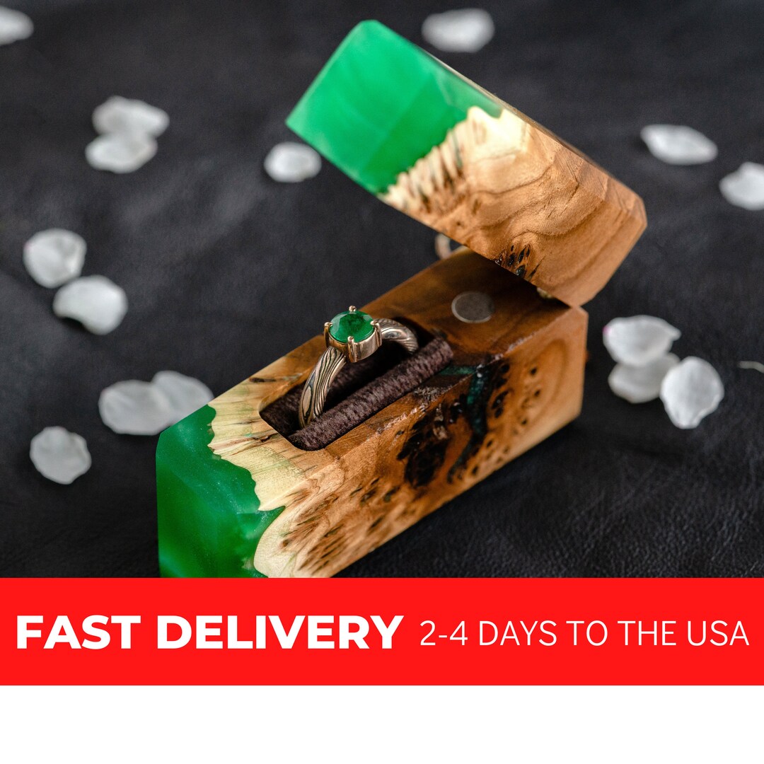 PROPOSAL RING BOX of Green Epoxy & Wood. Wooden Slim - Etsy