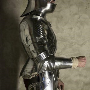 Knight Armor Medieval German Armour Suit Plate Gothic Warrior Armour 18 ...