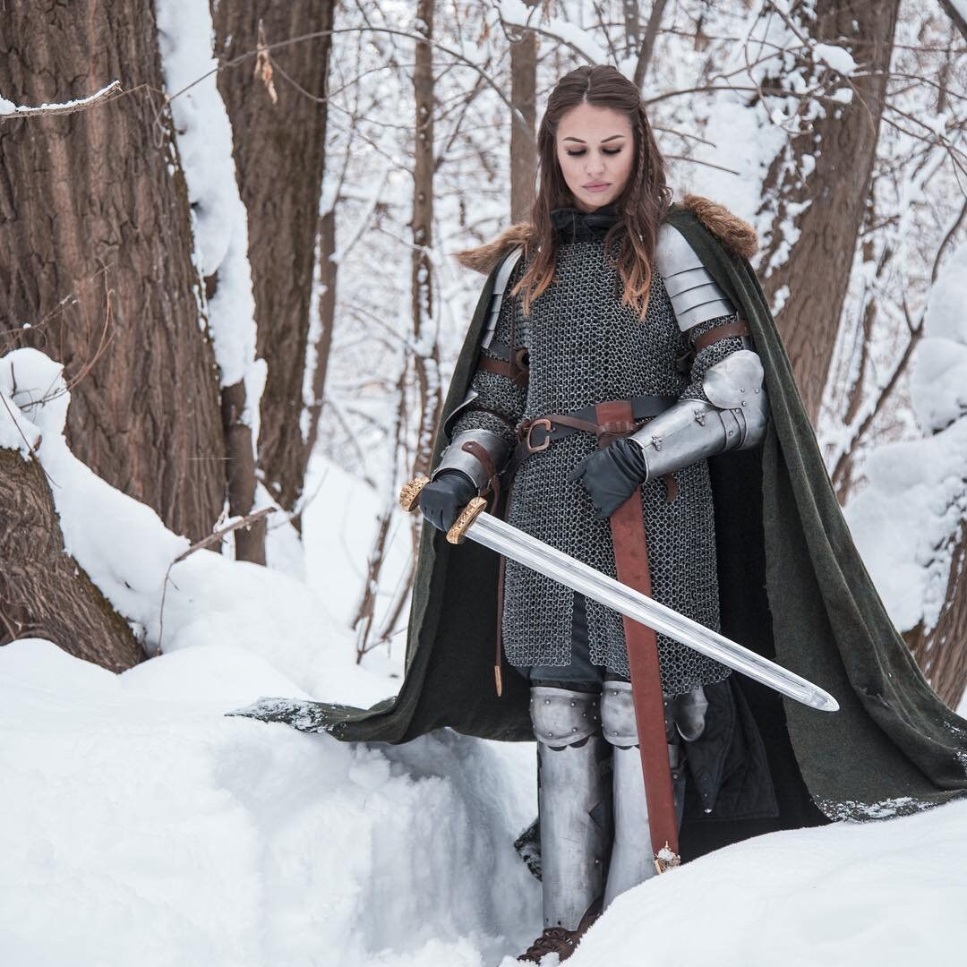 Mediveal Woman Lady Armor With Completefemale Armor, Female Knight Set ...