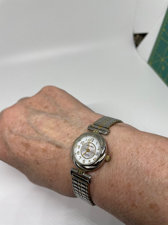 Vintage Milan Ladies calendar watch - Gem