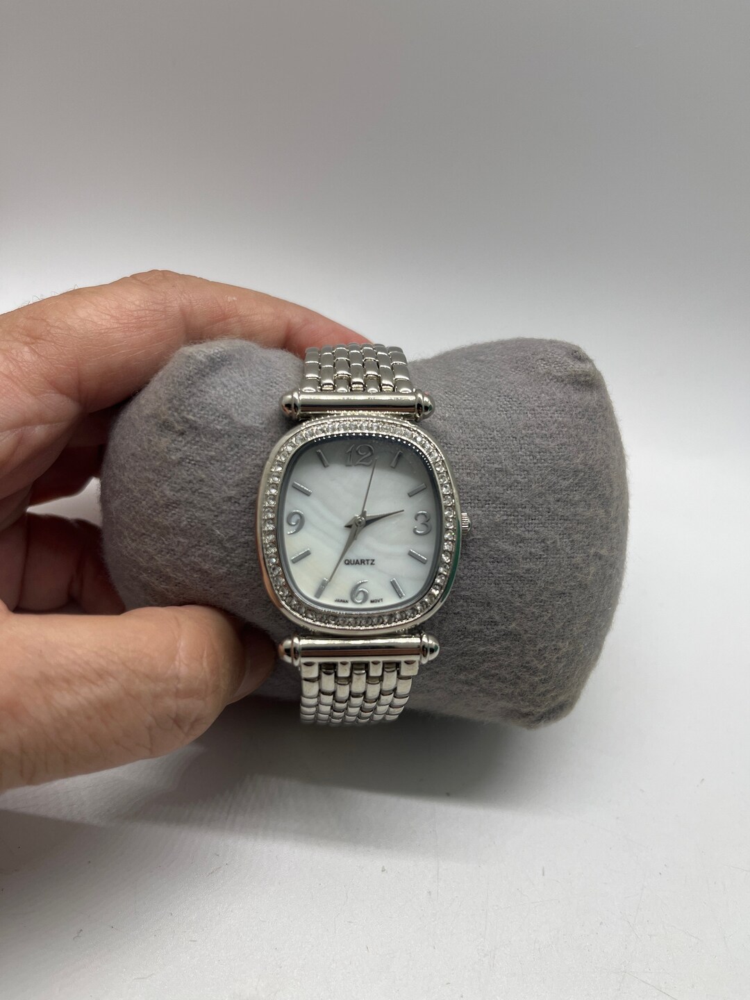 Vintage Ladies Silvertone Geneva Elite Watch - Etsy
