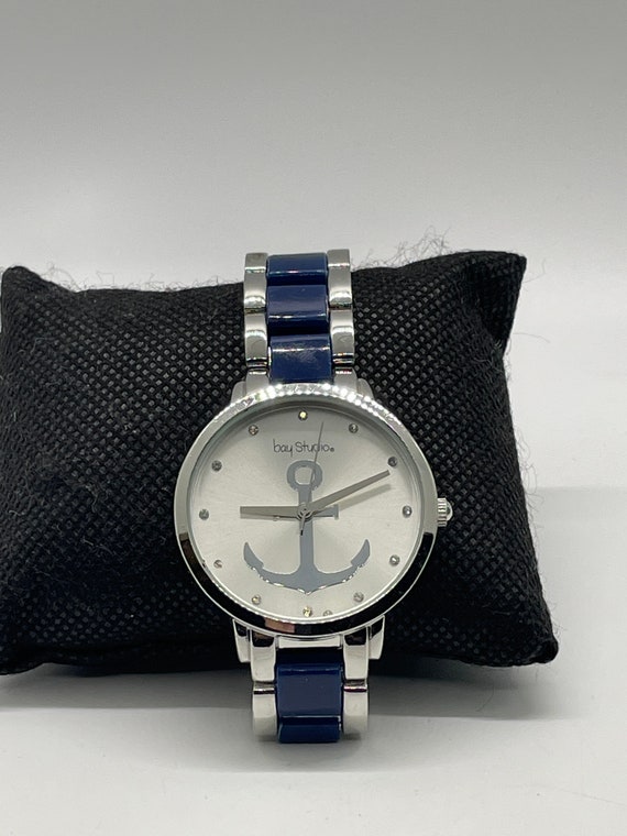 bay studio seahorse watch - Gem