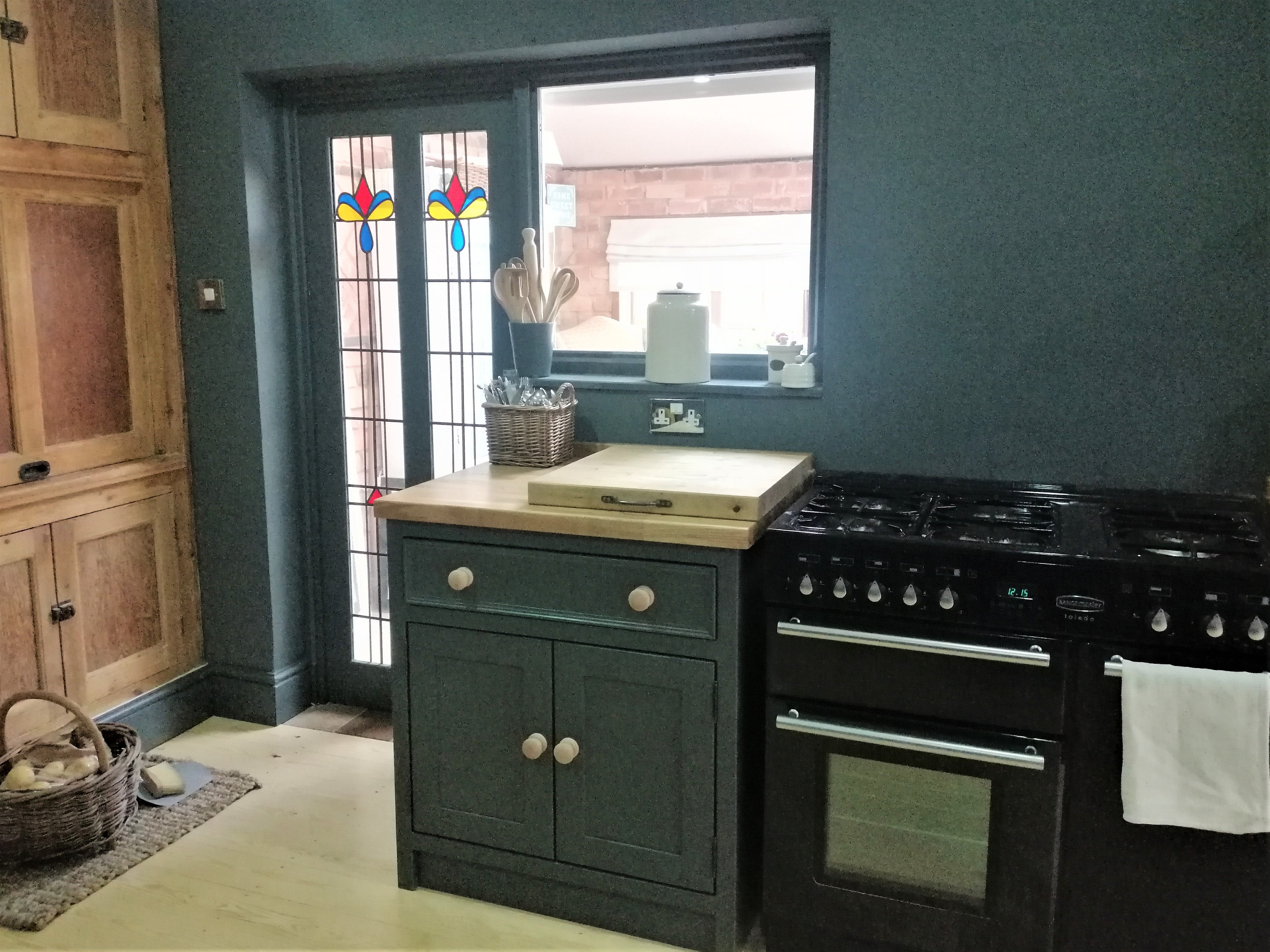 Freestanding Kitchen Units Finished in Your Colour Choice With Oak ...