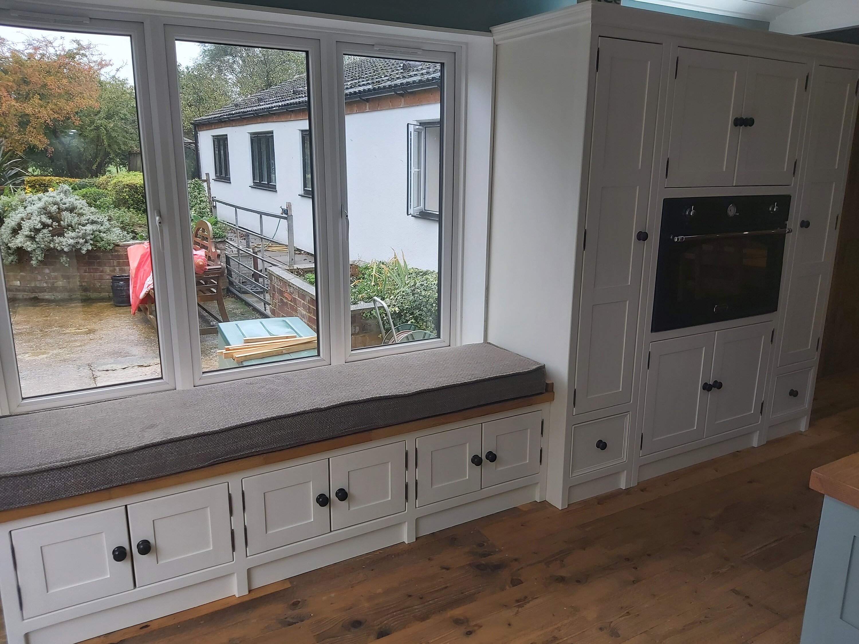 Handmade Traditional Freestanding Shaker Style Cottage Kitchen Painted ...