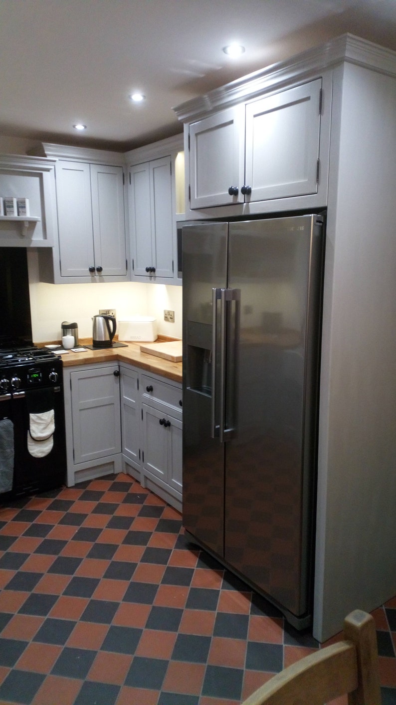Handmade Traditional Shaker Style Cottage Kitchen Painted in Purbeck ...